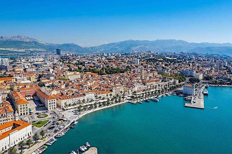Na jadranskoj obali Hrvatske, drevni grad Split postao je najvažnije ...